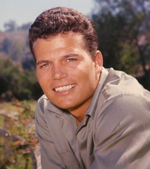 Son of One of the Most Successful Western Actors of All Time, Now 84 ...