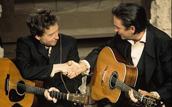 Bob Dylan and Johnny Cash’s Iconic Duet: A Timeless Performance of ...