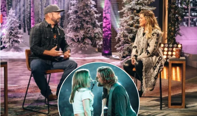 "Kelly Clarkson and Garth Brooks Deliver Stunning Rendition of 'Shallow ...