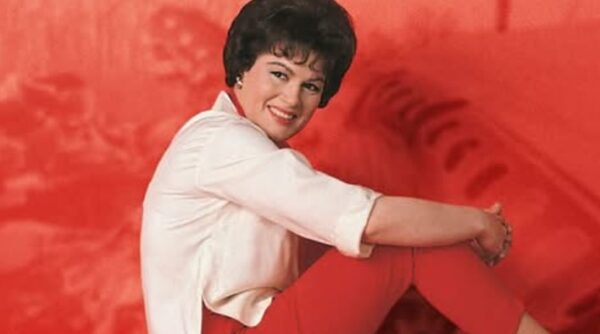 What Patsy Cline Was Really Like on Stage According to Those Who Saw ...
