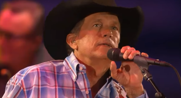 George Strait’s “I Saw God Today” Brings the Crowd to Tears During ...